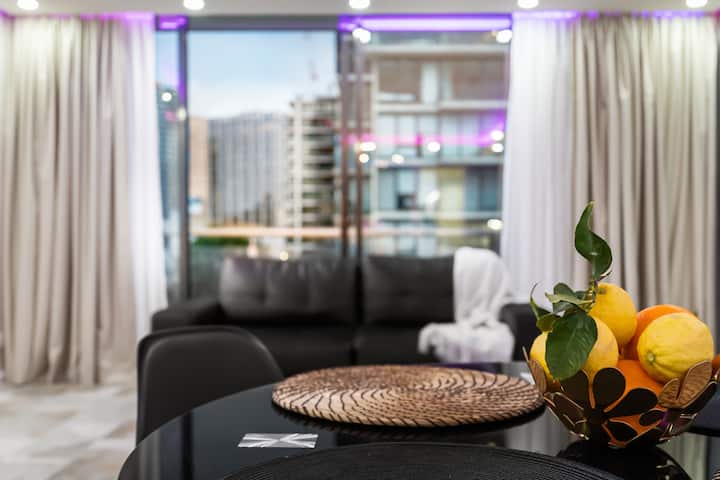 Central Luxury 3-br Apartment For Up To 8 Guests - Kensington