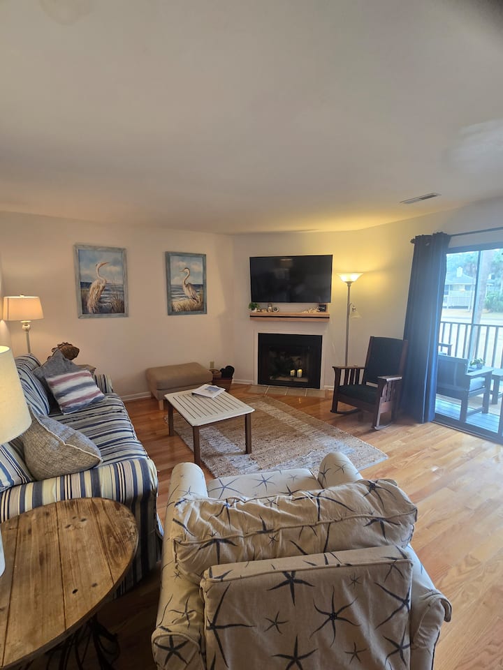 Serene Sanctuary In The Oaks! Ramp Access. - Edisto Beach State Park, Edisto Island