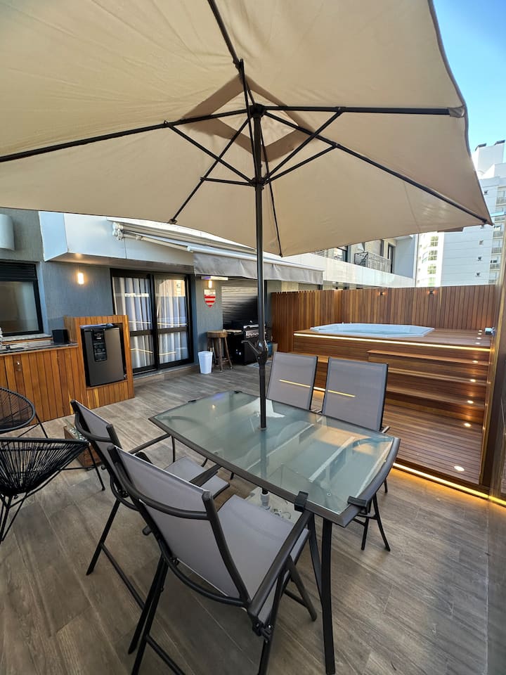 Raridade C/jacuzzi Prox Da Puc! - Porto Alegre