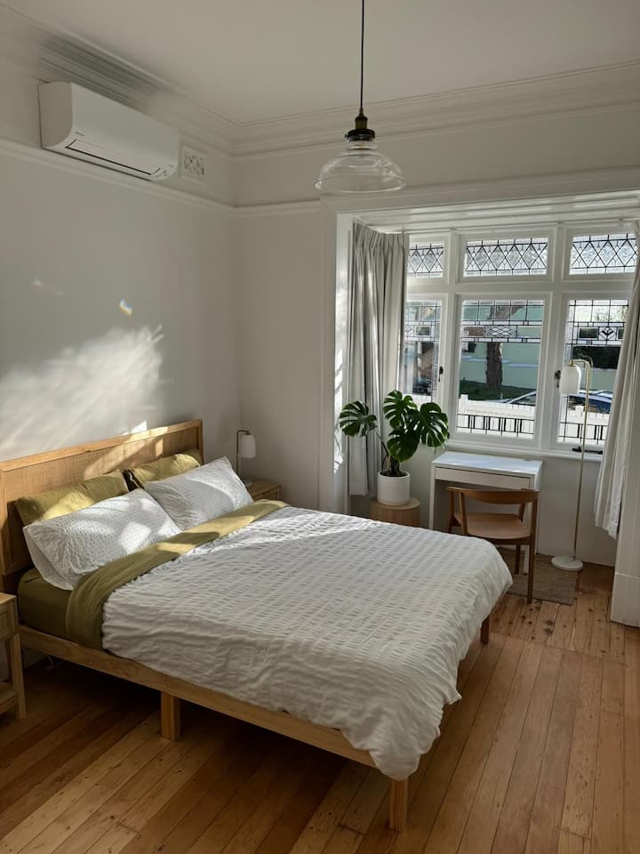 Beautiful Bondi Room - Bondi Beach