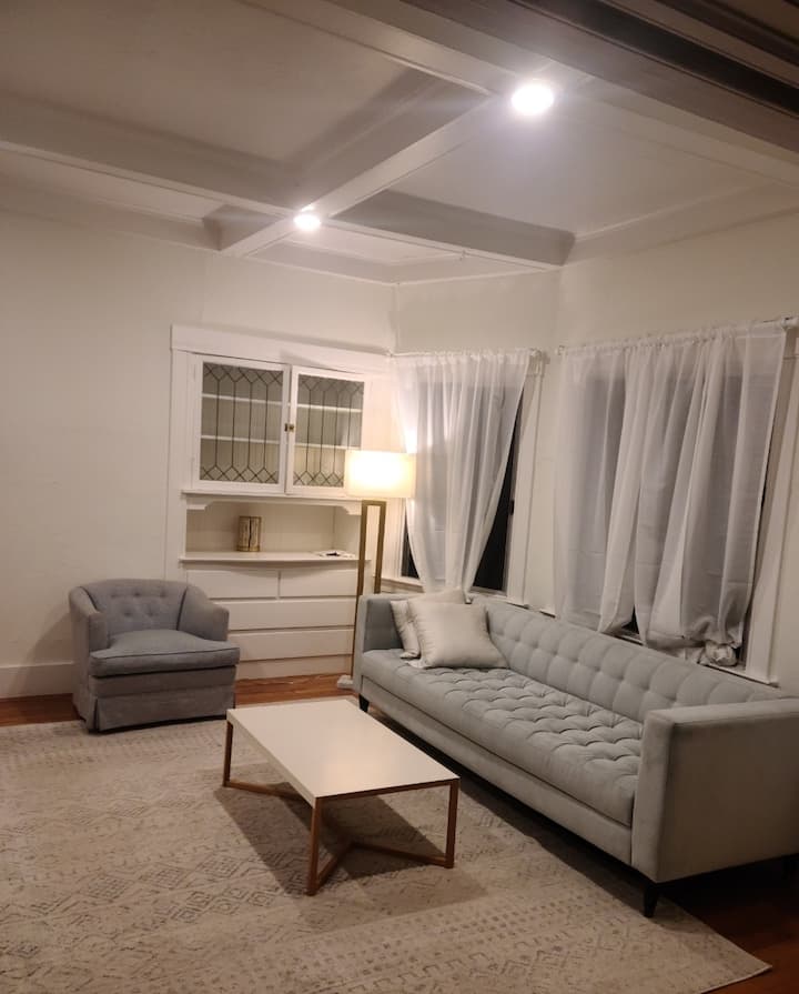 Large Comfortable House - 켄싱턴