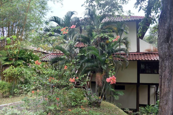 Tropical Retreat By The Sea - Batam