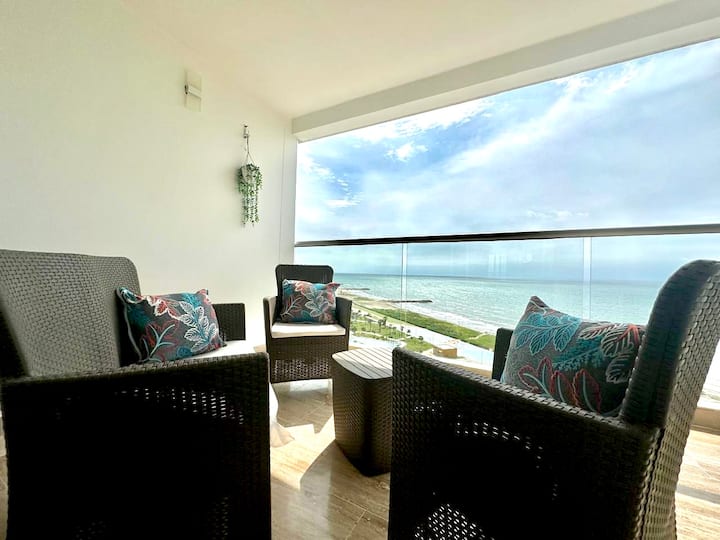 Wake Up To The Ocean With A Direct Beachfront View - Cartagena