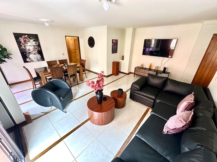 3 Cuartos Con 2 Balcónes En Laureles Wifi Rápido - Medellín