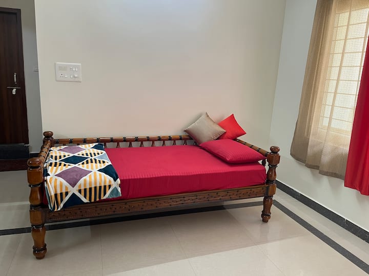 Premium 2bhk Gachibowli-walk-microsoft-aig-isb - Hyderabad
