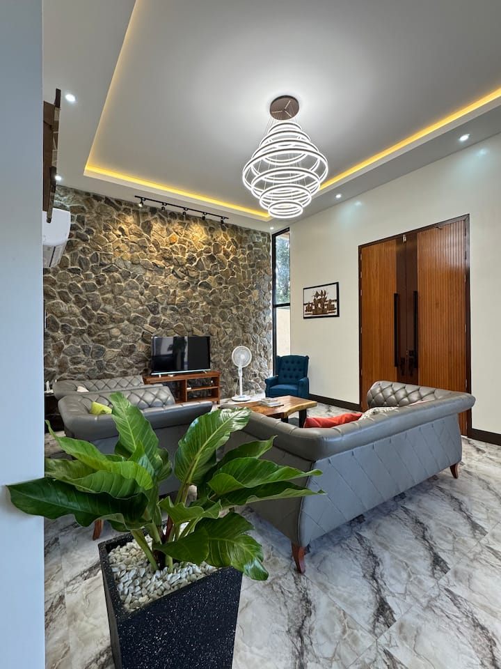 Covina Guest House
Cozy & Relaxing Place To Spend! - Nasugbu