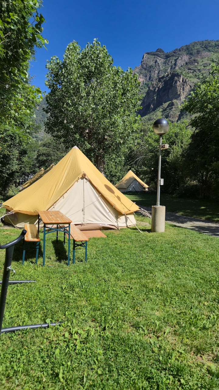 Tienda Bell 4 Pax - Espot