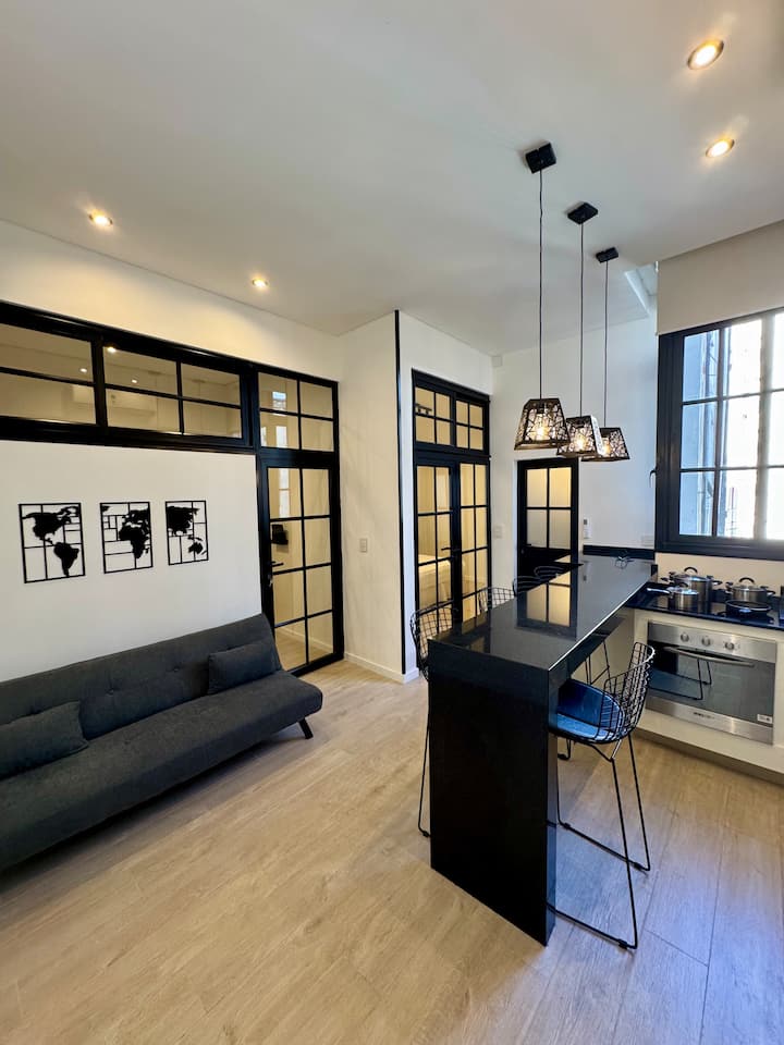 Urban Elegance Near The Obelisk - Buenos Aires