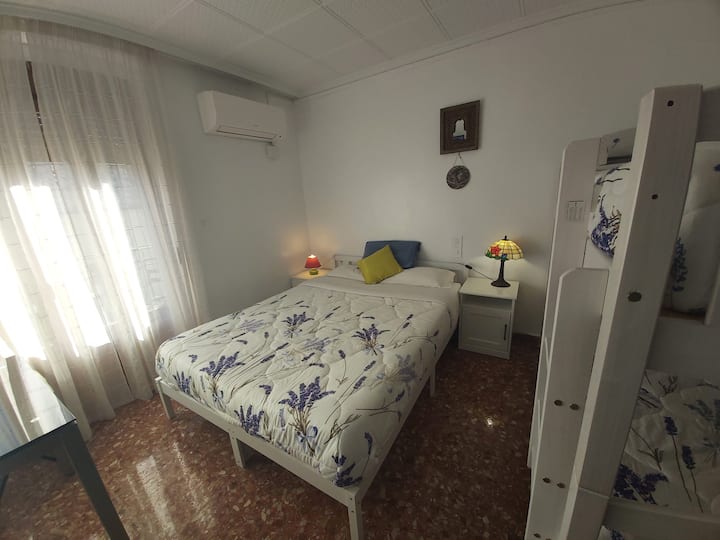 Habitación Cuádruple Con Balcón - Ontinyent