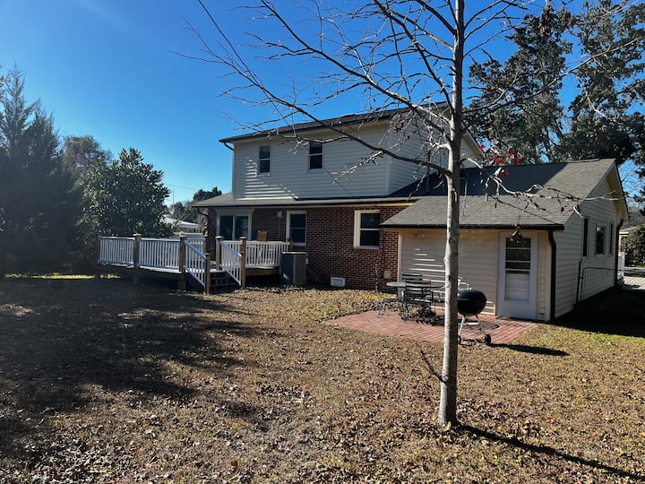 Morehead Mansion - Morehead City, NC