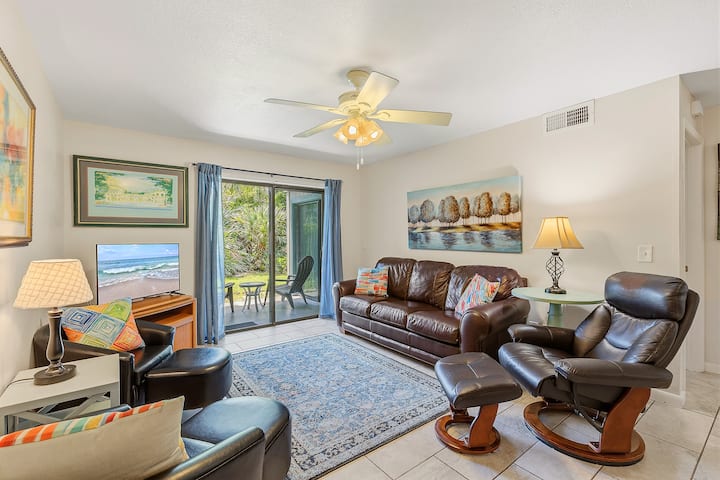 Ground Floor Getaway Near The Beach |Sea Woods 115 - New Smyrna Beach, FL