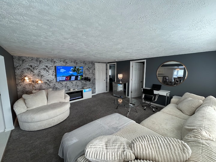 Erie Breeze: Near Downtown Cle, Lake Erie, Metroparks & Mentor-on-the-lake - Mentor, OH