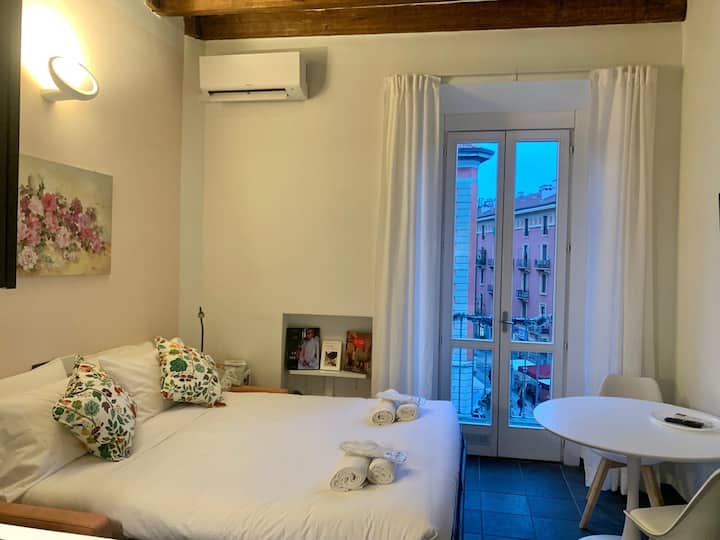 Vista Navigli E Comfort Moderno: Centro Milano - Milano