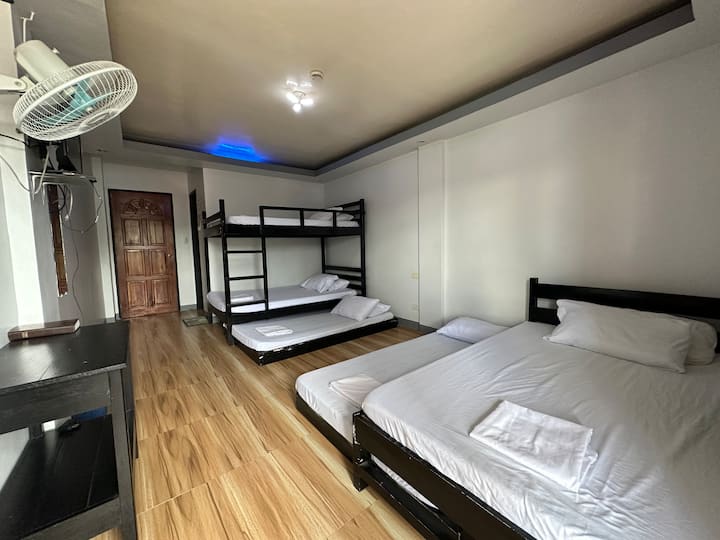 Baler Niña's 10 Pax Room - Baler