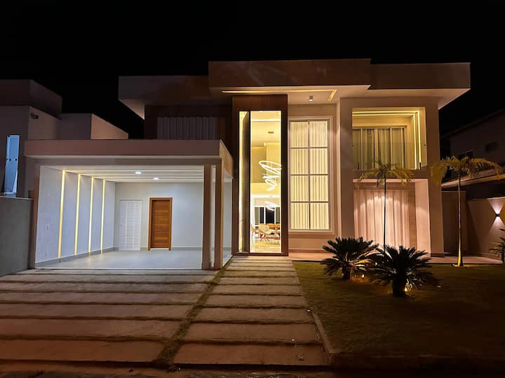 Casa Super Confortável Em Condomínio Alto Padrão - Brasil