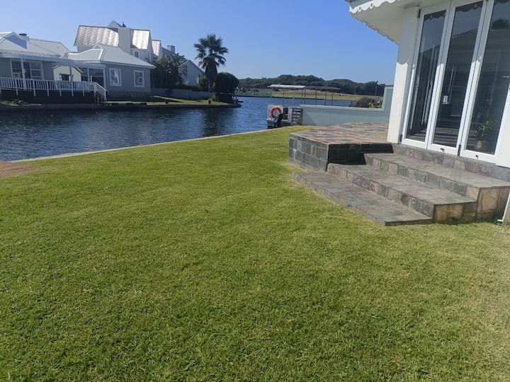 Coastal Life @ Domingo Marina Martinique - Jeffreys Bay