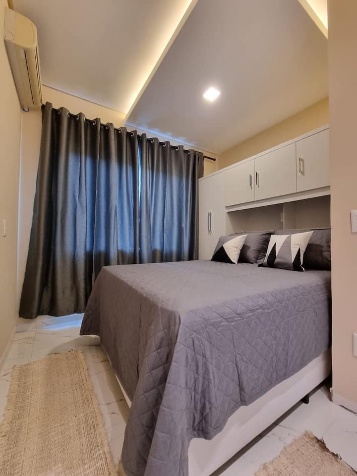 Ap B - Próx. Unipraias E Praia Central - C/garagem - Balneário Camboriú