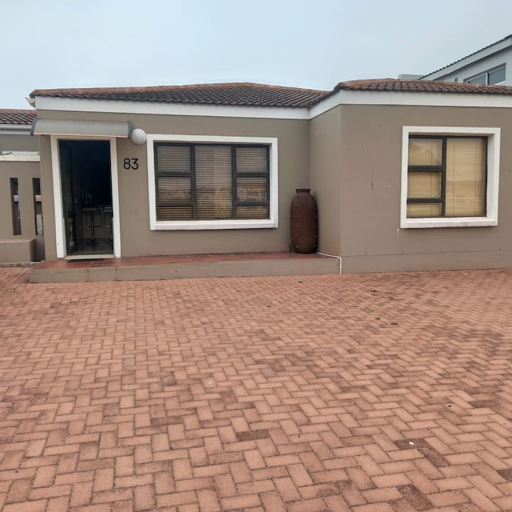 Melg's Guesthouse - Langebaan