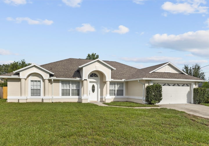 Roxboro Ave - Deltona, FL