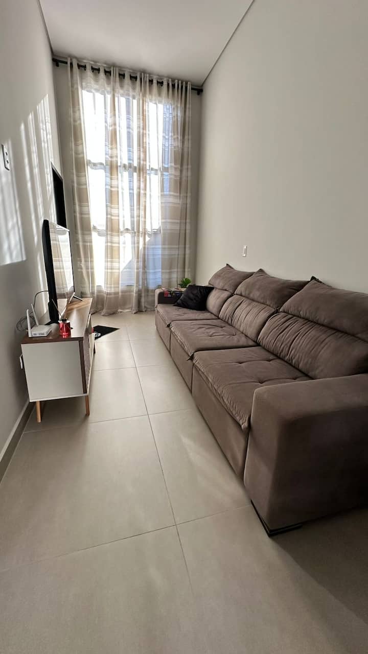 Casa Com Suíte, Confortável E Bem Localizada - Cascavel