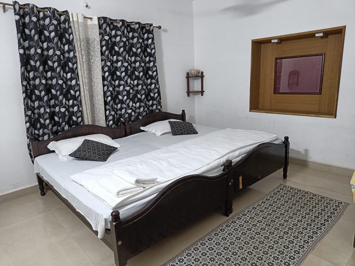 2 rooms in Maithili home comfort - Houses for Rent in Madikeri ...