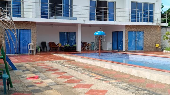 Cabaña Con Piscina Privada - Puerto Colombia
