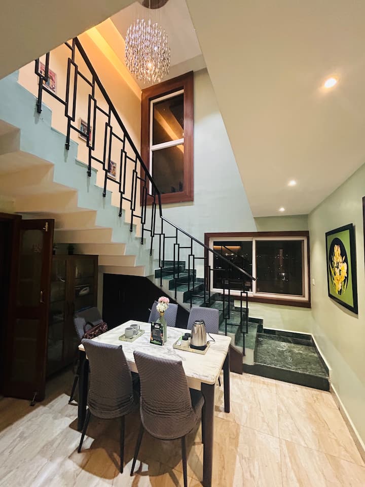 Lux 5bhk Duplex Penthouse - 19th Floor City Views - Lucknow