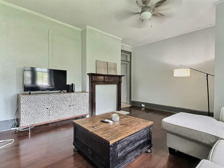 Clean Space; The Camelia Of Old Cloverdale - Montgomery, AL