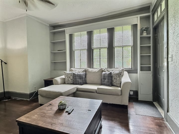 Clean Space; The Camelia Of Old Cloverdale - Montgomery, AL