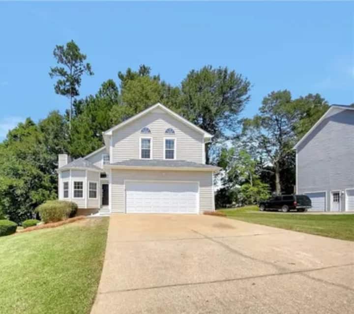 Beautiful Quiet Home Atlanta - Smyrna, GA