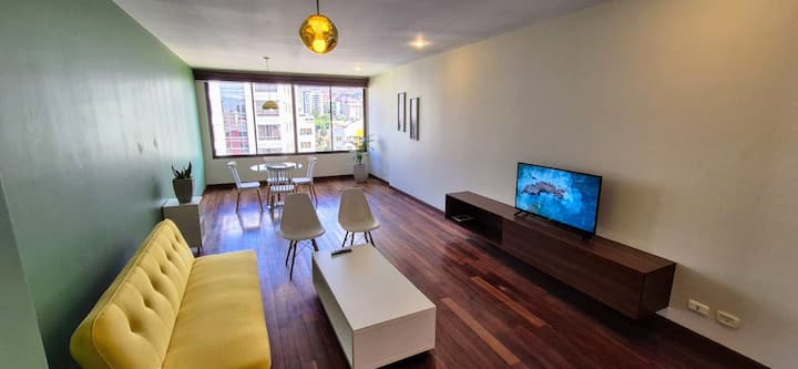 Vista Norte: Espacioso, Acogedor - Bolivia