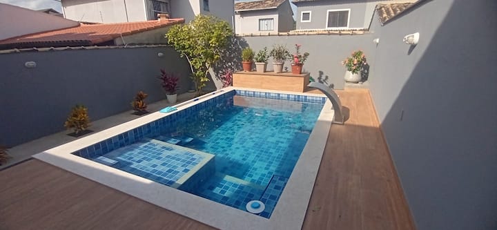 Duplex De 4
Quartos Com Piscina.
(9 Min Da Praia) - Rio das Ostras