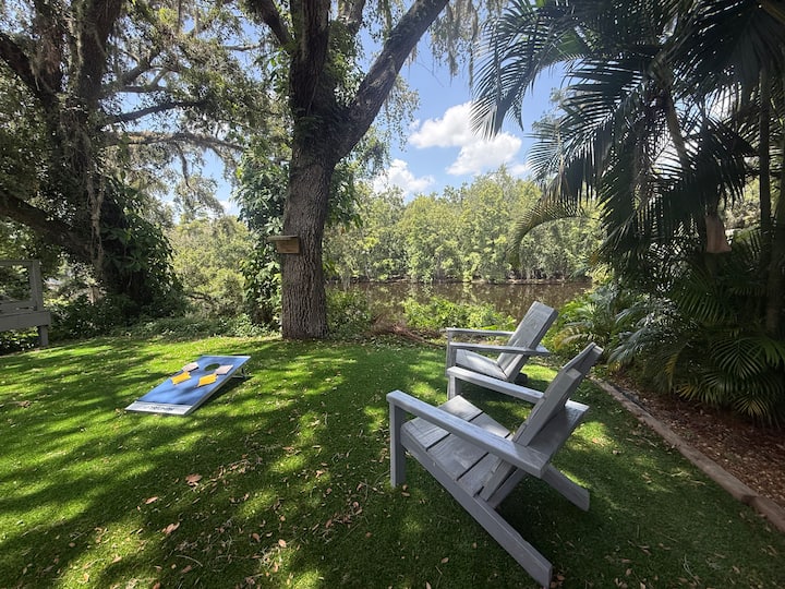 Riverhills Villa - Temple Terrace, FL