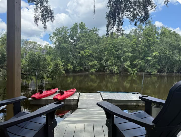 Peaceful Villa On Hillsborough River - Temple Terrace, FL