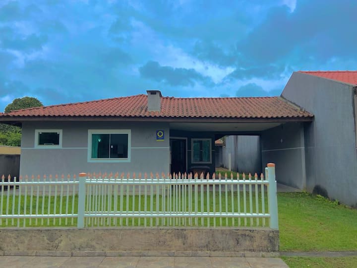 Casa Com Piscina Em Itapoá-sc - Itapoá