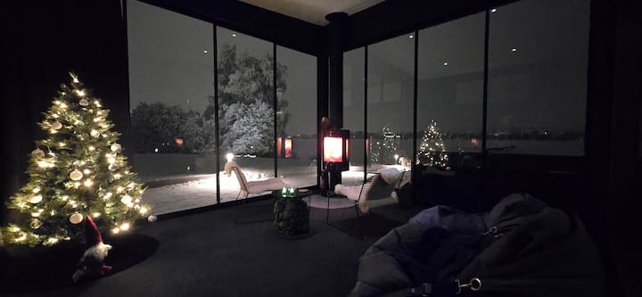 Riverside Villa With Sauna And Jacuzzi - Rovaniemi