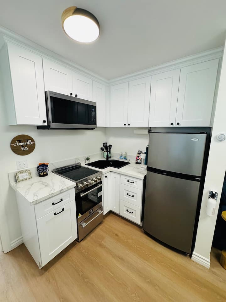 Sweet Studio With Exclusive Entrance And Backyard. - Simi Valley, CA