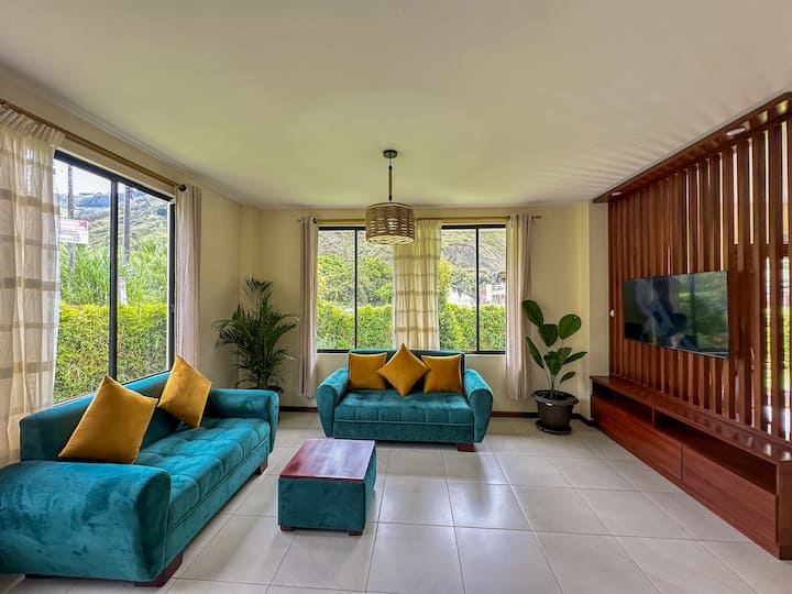 1.1 Villa Completa/bbq/parqueadero/wifi - Patate