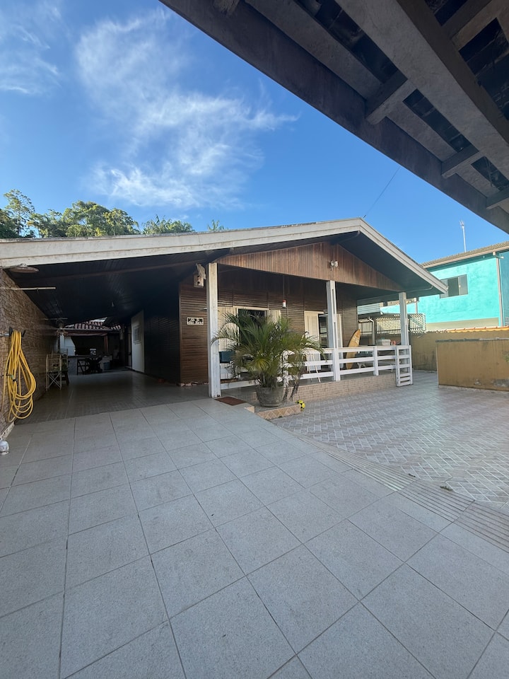 Casa A Poucos Passos Da Praia - Caraguatatuba