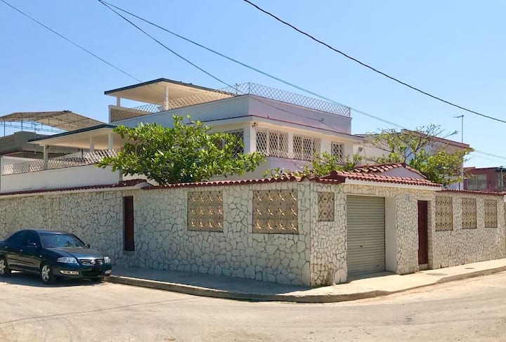 Grande Villa Fronte Mare X 6 Persone Vicino Havana - Kuba
