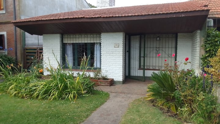Zona Residencial Con Pileta Y Quincho. - Mar del Plata