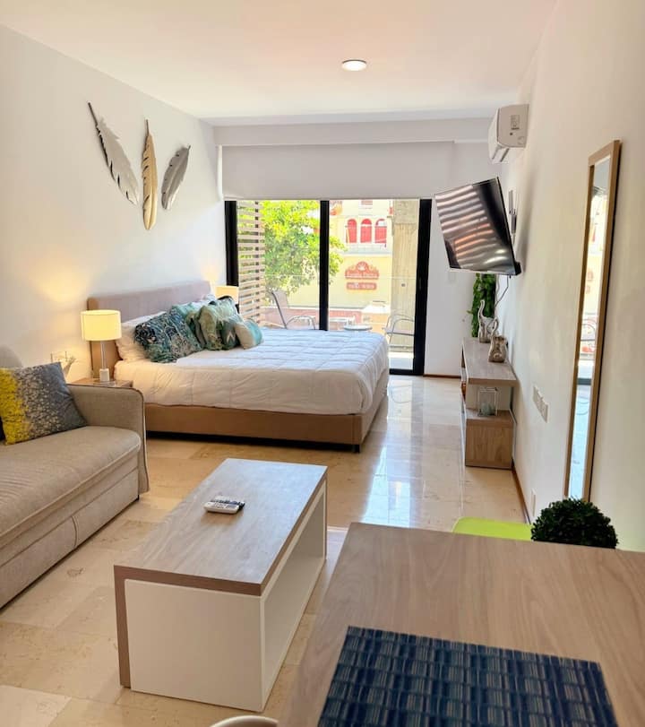 Near 5th Avenue, Studio Apartment - Playa del Carmen