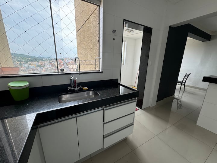 Apt Grande No Centrão De Div. Maq. Lavar, Cozinha. - Divinópolis