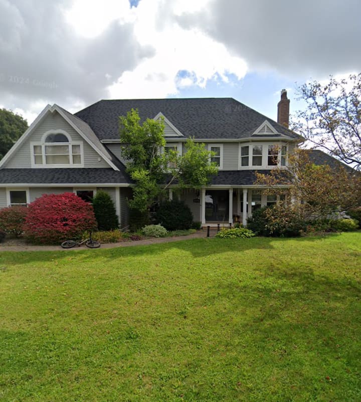 Grandwater Privet Beach Mansion - Charlottetown