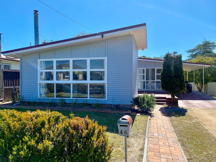 The Bungalow - Entire Home - Stanthorpe