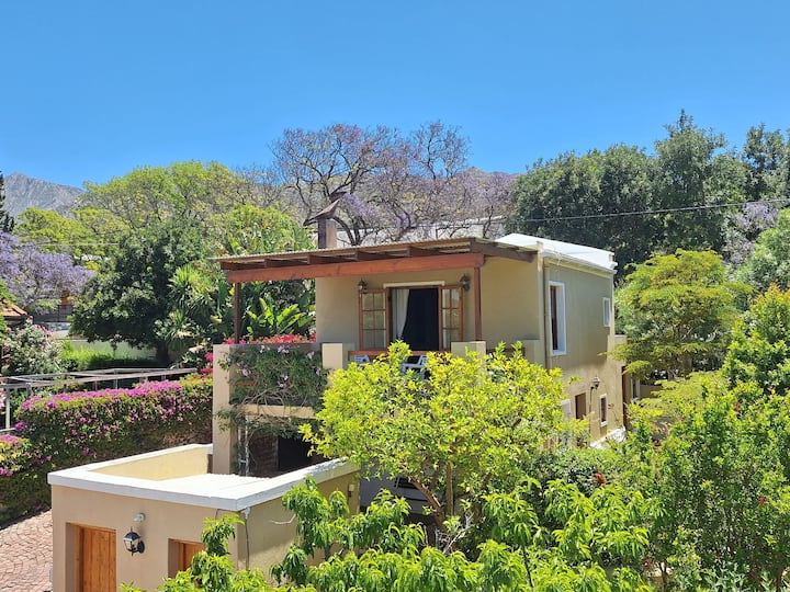 Otter Cottage - Self Contained Cottage With Views - Montagu