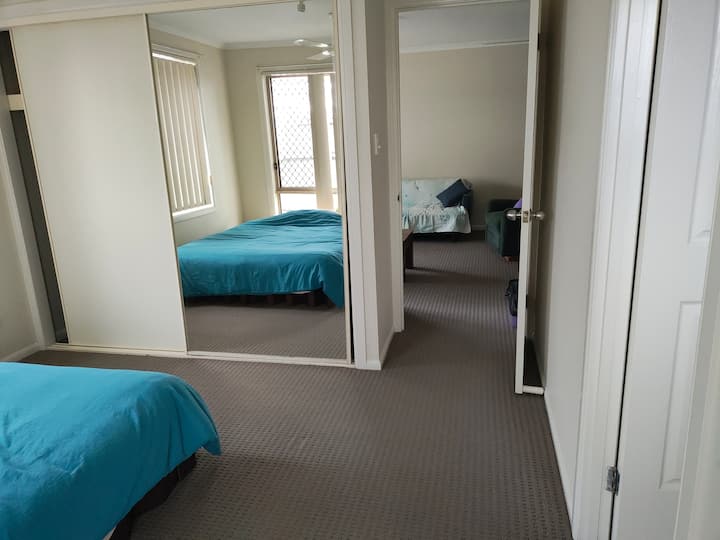 Room With Erin In Deception Bay - Brisbane