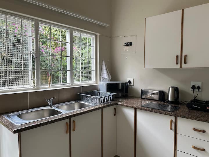 Private Studio Cottage Close To Pennington Beach - Pennington
