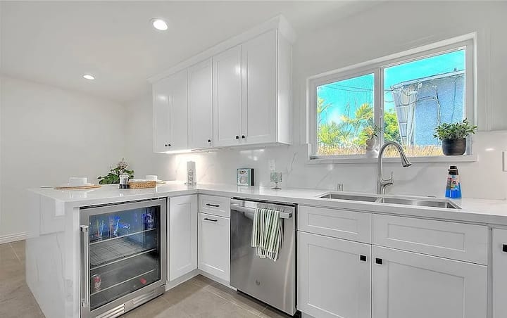 25 Mins To Dtla 3br Cozy, Spacious &Modern - El Monte, CA