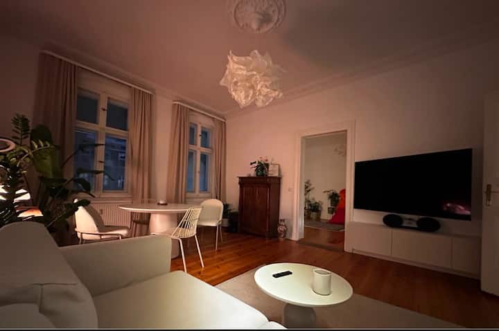 Stilvolle 2-zimmer-altbauwohnung - Berlino